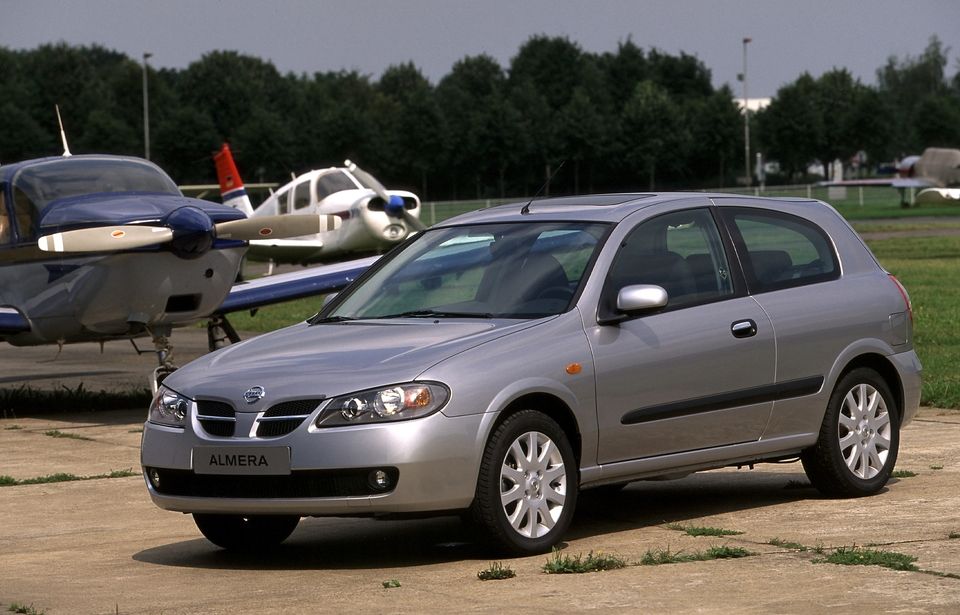 Photos Nissan Almera 2
