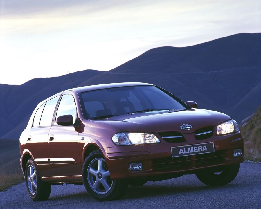 Photos Nissan Almera 2
