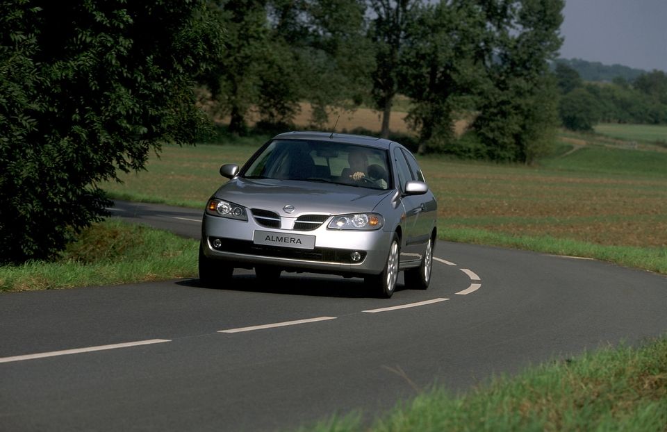 Photos Nissan Almera 2 - Page 2